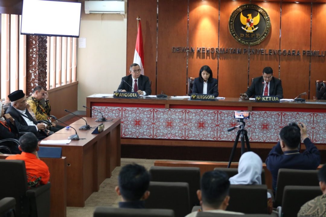DKPP Berhentikan Tetap Empat Penyelenggara Pemilu – DKPP RI – Dewan ...
