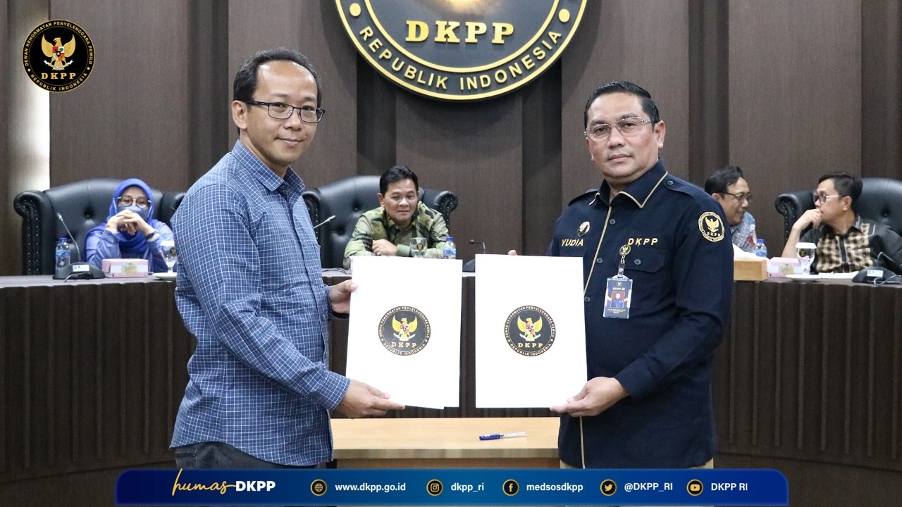 Sekretariat DKPP Serahkan SK Kepada 15 Tenaga Ahli DKPP – DKPP RI ...